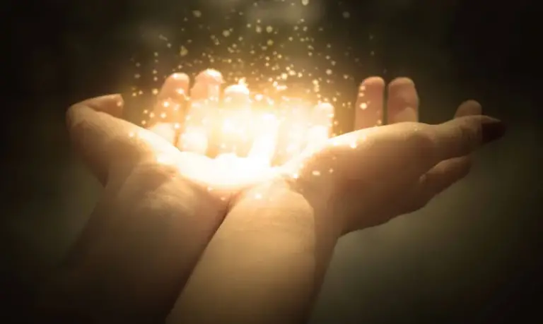 +5 Livres de Magie Blanche Gratuits ! | InfoLivres.org